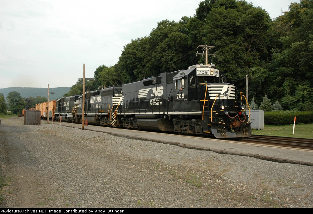 NS 709
